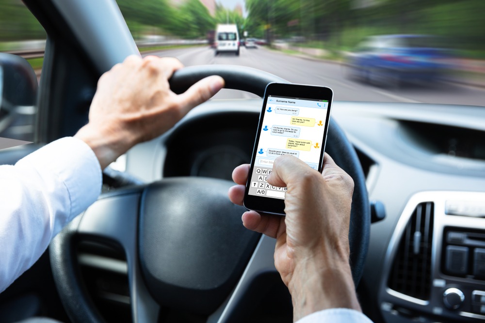 Distracted Driving Accident Lawyer in Smyrna | Free Review